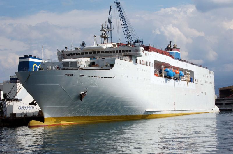 MEGA EXPRESS FIVE - Rápidos - Corsica Ferries S.A.S. - Pasaje y carga ...