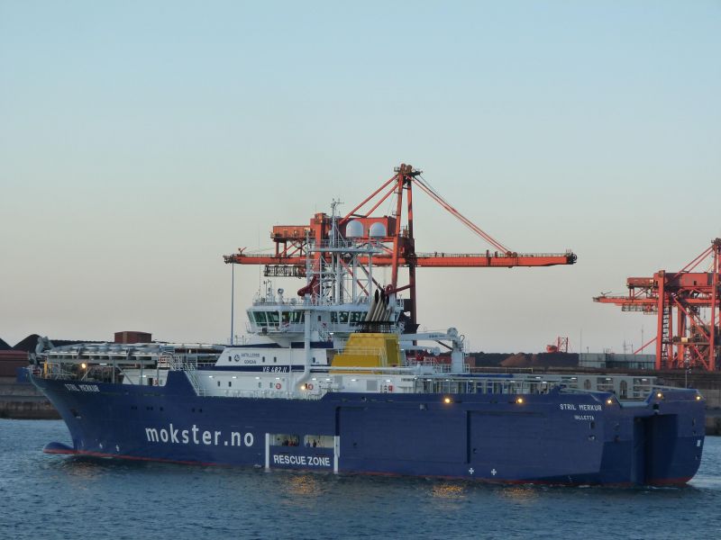 STRIL MERKUR - Suministro y asistencia a plataformas - Simon Mokster ...