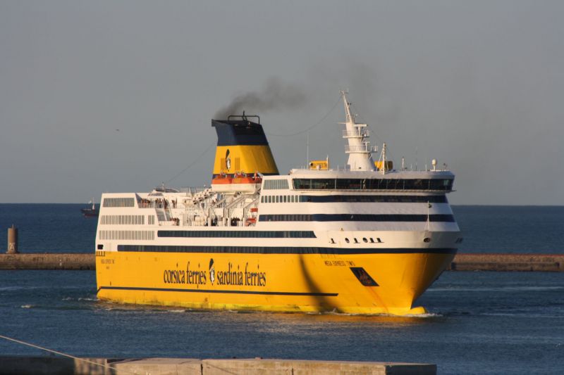 MEGA EXPRESS TWO - Mixtos - Mega Express Due S.p.A. - Pasaje y carga ...