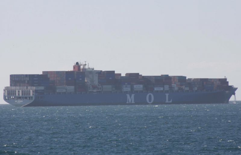 MOL MODERN - Portacontenedores - Keira Navigation S. A. - Post Panamax - Mitsubishi H. I ...