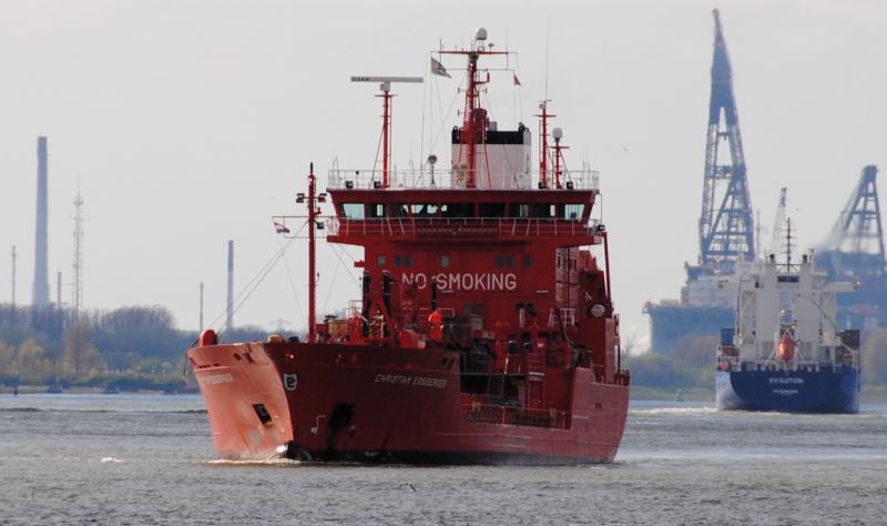 CHRISTIAN ESSBERGER - Graneles líquidos - STR Südsee Tank-Reederei GmbH ...